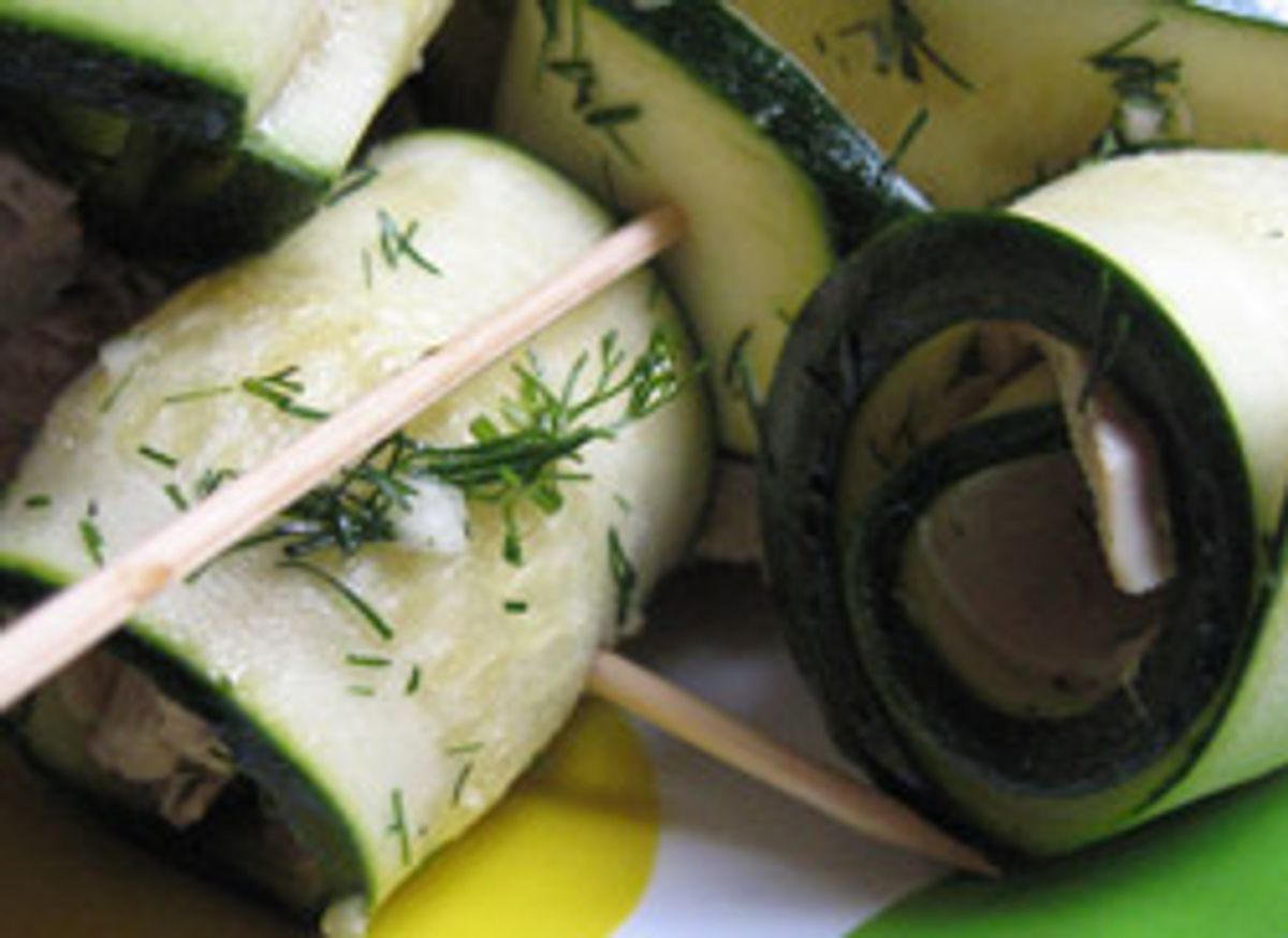 Brochettes de courgettes marinée au gingembre et tofu aux herbes ...