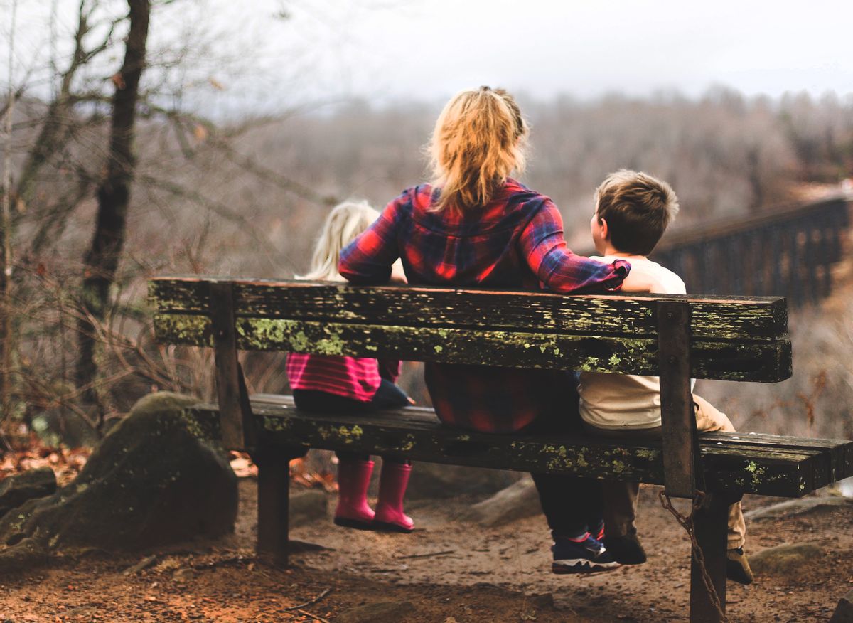 Comment parler de la mort aux enfants ? - FemininBio
