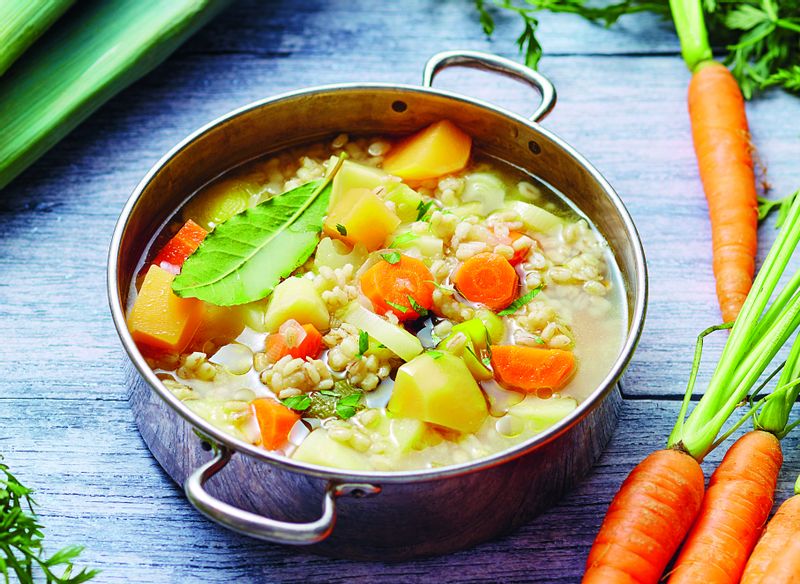 Soupe de légumes d'hiver à l'orge - FemininBio